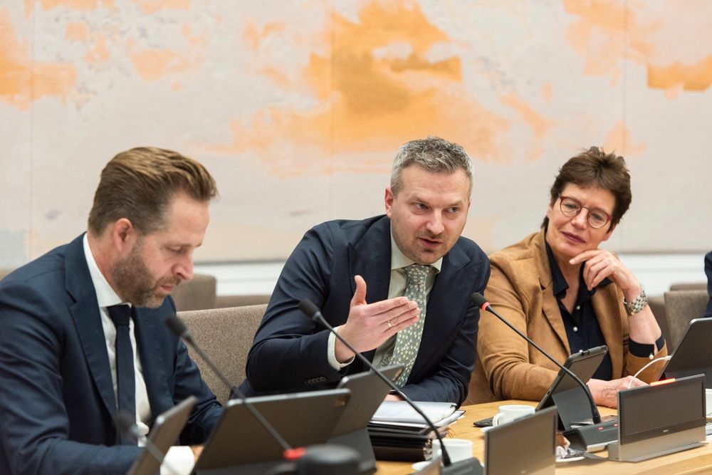 Ruimtelijk voorstel overhandigd aan minister De Jonge